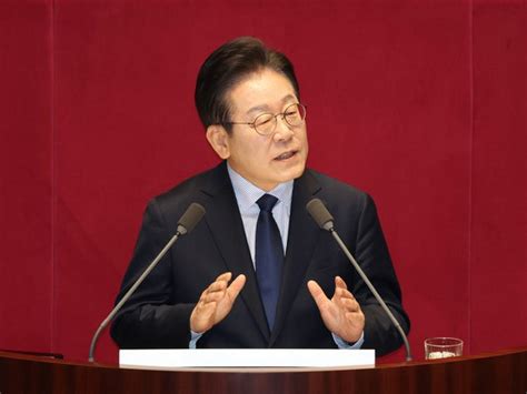 이재명 “민생·경제 회복 위해 30兆 추경 제안···‘주4일 근무로 나아가야”