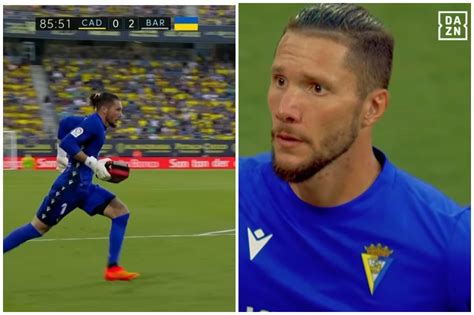 Partita Di Calcio Tifoso Ha Un Infarto Ledesma Si Precipita A