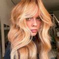 Mechones de colores al frente para un cambio de look exprés All Things Hair MX