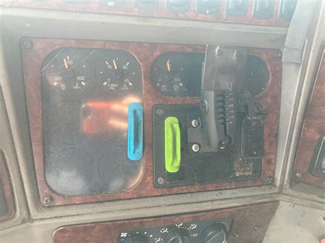 2001 Kenworth T2000 Dash Panel For Sale Kansas City MO 25494406