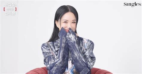 엄정화 갑상선암 투병 후 목소리 잃을까 두려웠다 싱글즈