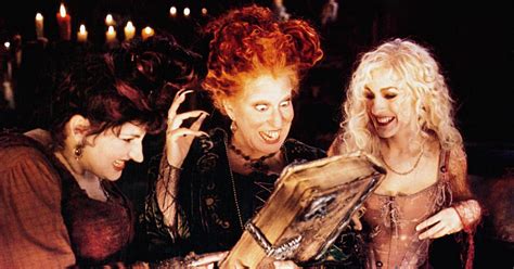 Sarah Jessica Parker Teases Hocus Pocus Sequel Which Hopefully Doesnt