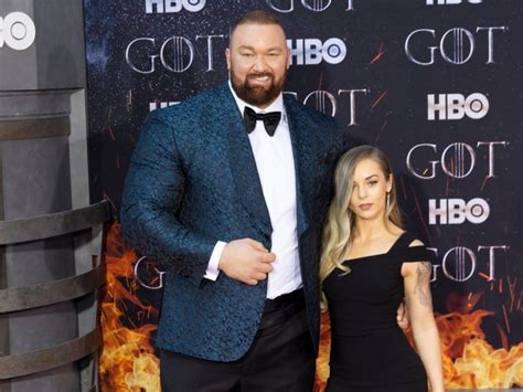 “game Of Thrones” Star Hafthor Björnsson Breaks World Record Law