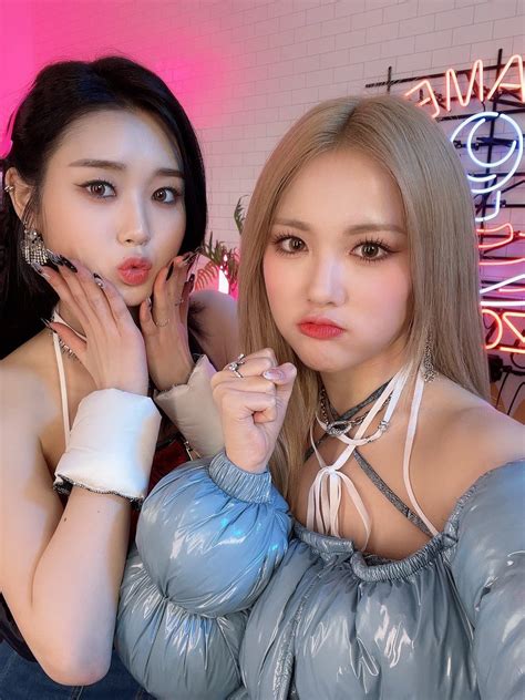 [ 지아🦜] 내 귀여운 룸메 미레미레💜 오늘 생일 너무 축하해 우리 트라이비의 좋은 막내 내 좋은 룸메 해줘서 너무 고맙구