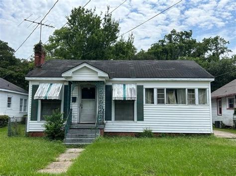 359 Tuttle Ave Mobile Al 36604 13 Photos Movoto