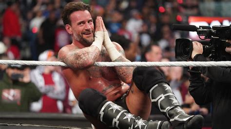 Cm Punk é O Novo Favorito Para Vencer O Wwe Mens Royal Rumble Match 2025