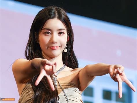 221022 Eunbi R Kwoneunbi