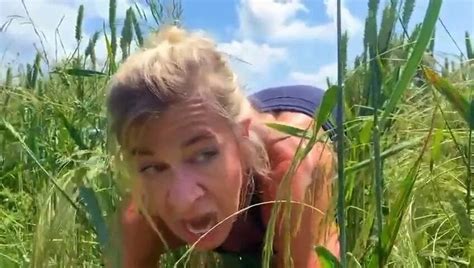 Katie Hopkins Auf Allen Vieren In Freier Wildbahn XHamster