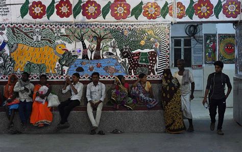 Maharashtra Two Maharashtra Stations Bag Top Honours In Railways