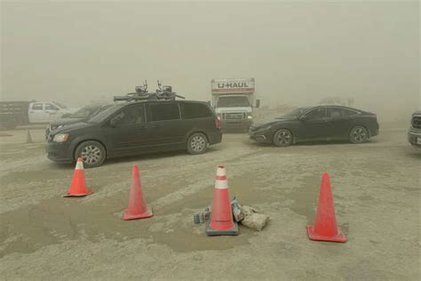 Burning Man Exodus Is Absolutely Unhinged Due To Epic Dust Storm