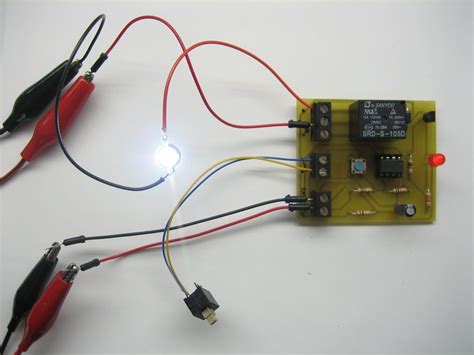 Toggle ON OFF Switch Electronics Lab Com