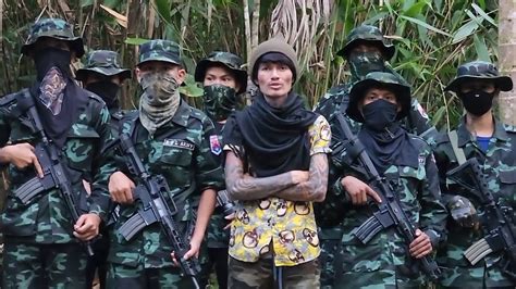 ရေးမြို့လယ်မှာရှိတဲ့ ခရိုင်တရားရုံး ပစ်ခတ်တိုက်ခိုက်ခံရပြီး ရုံးအဖ