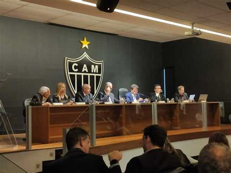 Presidente Do Atlético Mg Toma Posse De Segundo Mandato E Destaca Metas