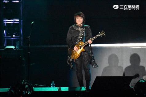 伍佰《搖滾全經典演唱會》國語場｜娛樂圖輯｜娛樂星聞 Starsetncom