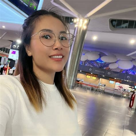 Hoàng Maii Ms Tran • Threads Say More