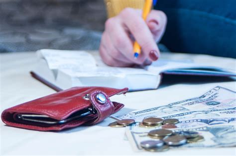 Memahami Perbedaan Revenue Dan Income Dalam Bisnis Penting Bagi Entrepreneur