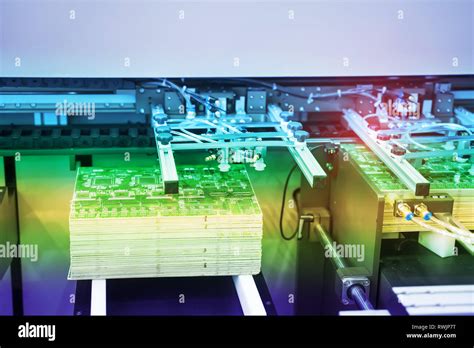 Automation Of Machine Assembly Of Circuit Board With Robot Armsmart