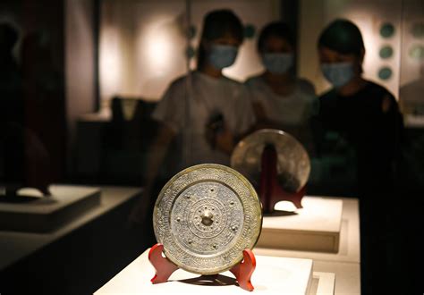 “观•映——汉代铜镜的图像与铭文”展览深博开幕
