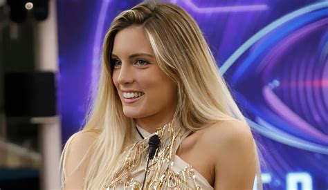 Grande Fratello Anita La Veggente Preannuncia Un Colpo Di Scena C