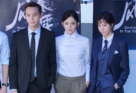 【「新剧」罗云熙占了三部，你期待哪位演员？爱奇艺可预约状态的七部新剧故事古装爱情都市】傻大方