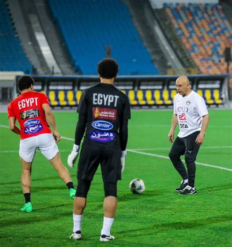 منتخب مصر يخوض أول تدريباته استعدادا لمواجهة بوركينا فاسو صور