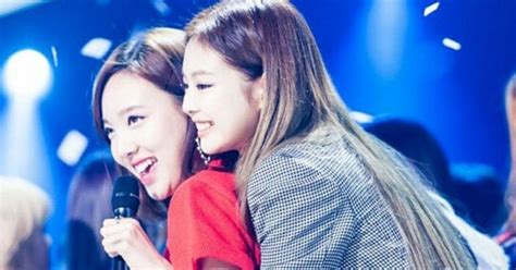 Twices Nayeon And Blackpinks Jennie Are Everyones Friendship Goals