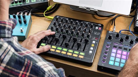 Аудио контролер novation launch control xl mkii черен ozone bg