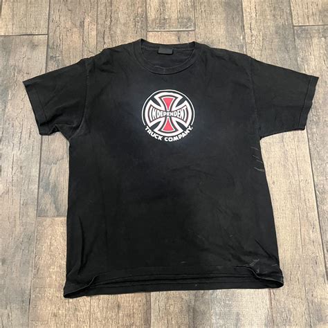 2000s Independent Tee With Nice Graphic On Front Depop