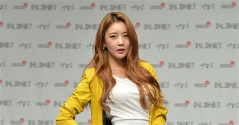 화보] 달샤벳 수빈 아찔한 노출