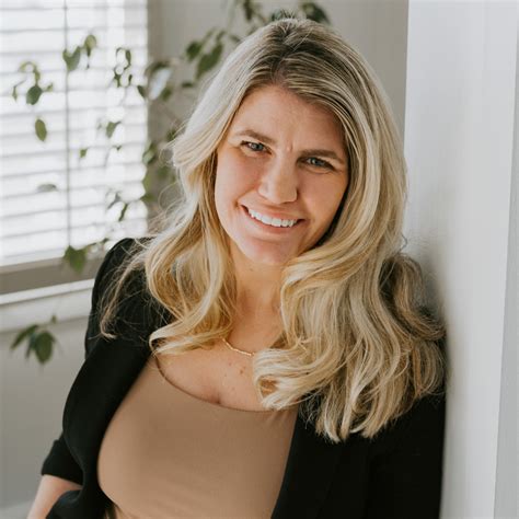 Megan Mcgowan Belfast Me Real Estate Associate Remax Jaret And Cohn