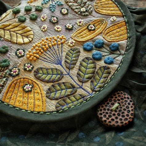 Discover 440 Wool Penny Rugs And Penny Rug Patterns Ideas Wool