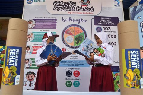 Peluncuran Program Percontohan Sekolah Sehat Generasi Maju ANTARA Foto