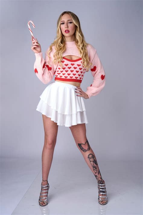Peyton Lollipop Pose Blonde Girl Legs Skirt Singlet Hd Phone