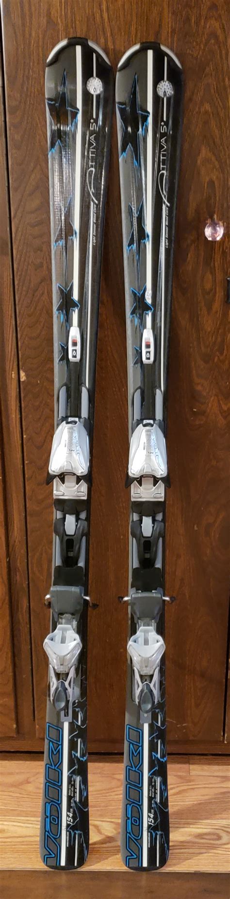 154cm Womens Skis Volkl Attiva 5 Star W Marker Motion 12 Bindings Used