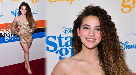 Sofie Dossi Beautiful Legs Hot Celebs Home