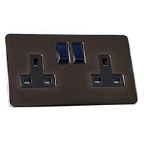 Double 13A Switched Socket