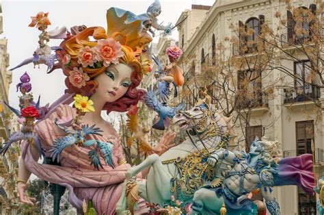 Strajk Pracowników Metra I Tramwajów W Walencji Podczas Las Fallas 2025