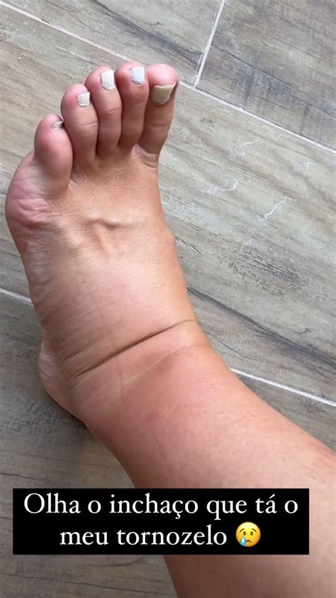 Ana Bochis Feet
