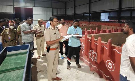 Kadapa Municipal Commissioner Inspects Various Sites In Vinayak Nagar