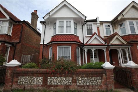 Take A Look Inside This £250k Home Renovation With A Loft Conversion