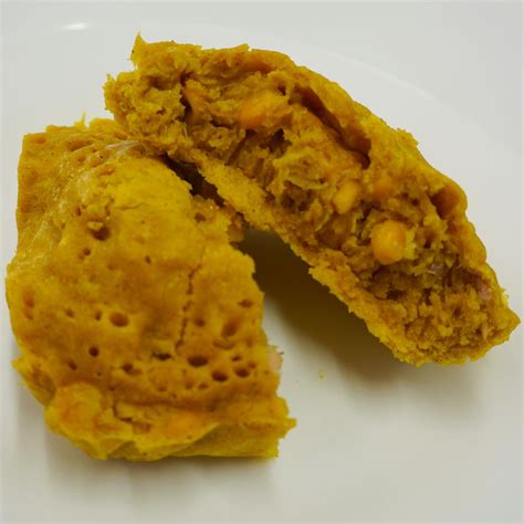 レンジで簡単！米粉のツナカレー蒸しパン 君とごはん