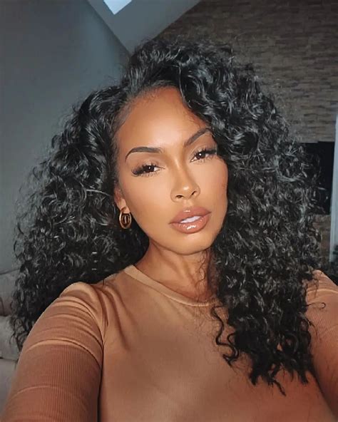 Face Aesthetic Cute Beauty Peek A Boos Big Hair Hair Goals Gorgeous Women Michelle
