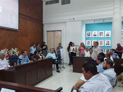 Se reúnen en privado Comisarios y síndicos exponen problemas de sus