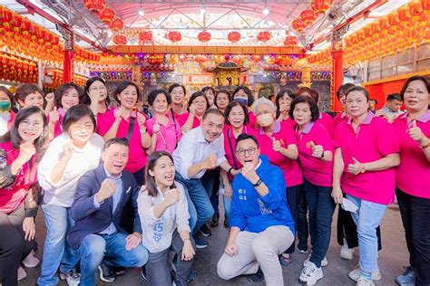 侯柯民調陷入麻花激戰 藍白分裂雙方差距不到1