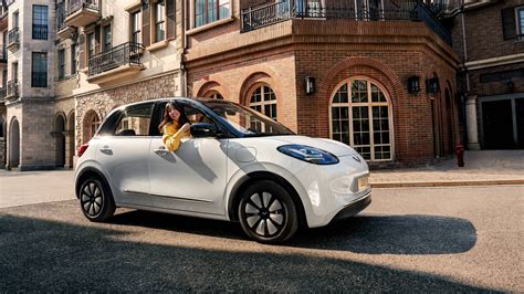 Gms Wuling Bingo Ev Lures China Buyers With Sub 10k Price And Fun Features