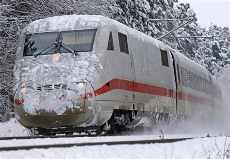 Management Versagen Neue ÖBB Züge zu modern für Bahnsteige Exxpress