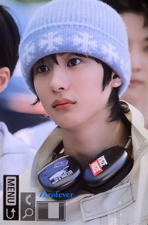 이슈 유머 당연하지만 엄마 아빠 얼굴 다 보이는 라이즈 앤톤 공항 직찍 Feat 윤상 아들