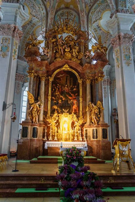 Interior Da Igreja De Heiliggeistkirche Munich Alemanha Imagem