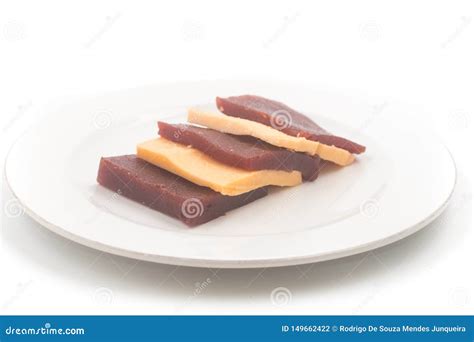 Docinho De Goiabada Brasileira Com Queijo Prato Foto De Stock Imagem