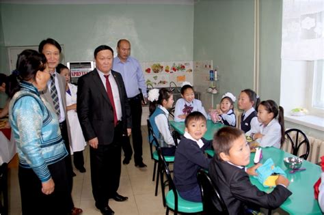 ДАРХАН УУЛ АЙМГИЙН НИЙТ 20 ЕБС “ҮДИЙН ЦАЙ” ХӨТӨЛБӨРТ ХАМРАГДДАГ